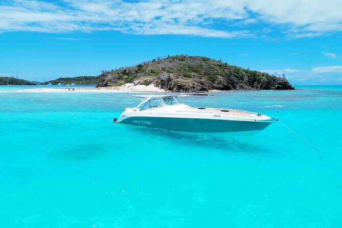 Tobago Cays - Swim with the turtles in tropical paradise - Key Points