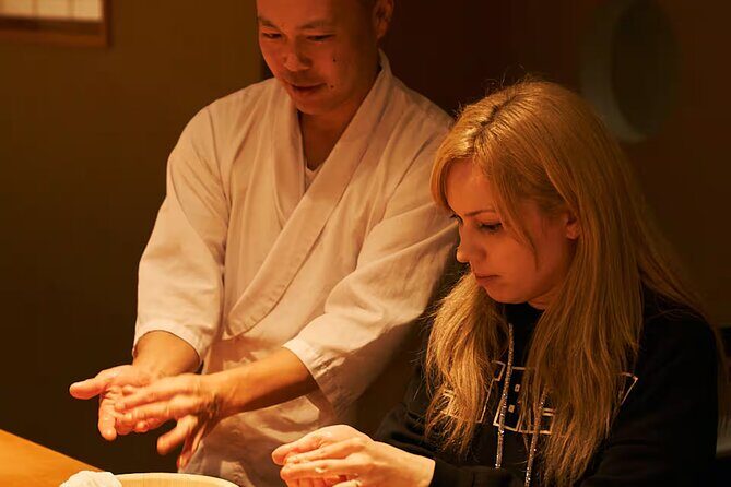 Tokyo 6 hr Private Guided Tour and Sushi Making Experience - A Close Look at the Tour: Sightseeing and Sushi in Harmony
