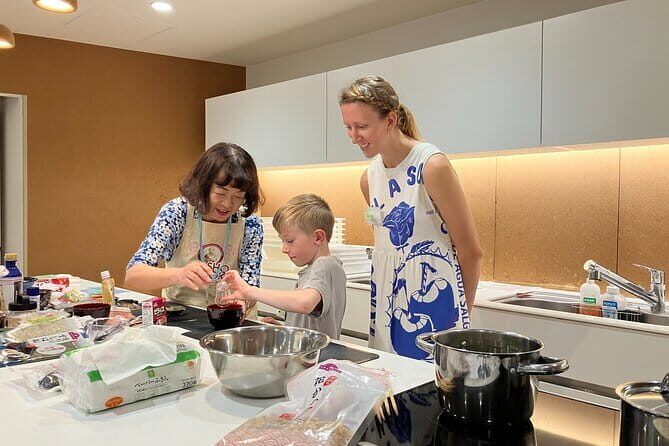 Tokyo 7hr Private Guided Tour & Japanese Homemade Cooking Class - The Itinerary and What You Can Expect