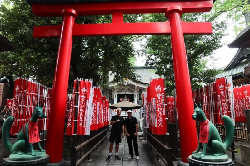 Tokyo: Akasaka Walking Tour with Temple Visit - A Closer Look at the Itinerary