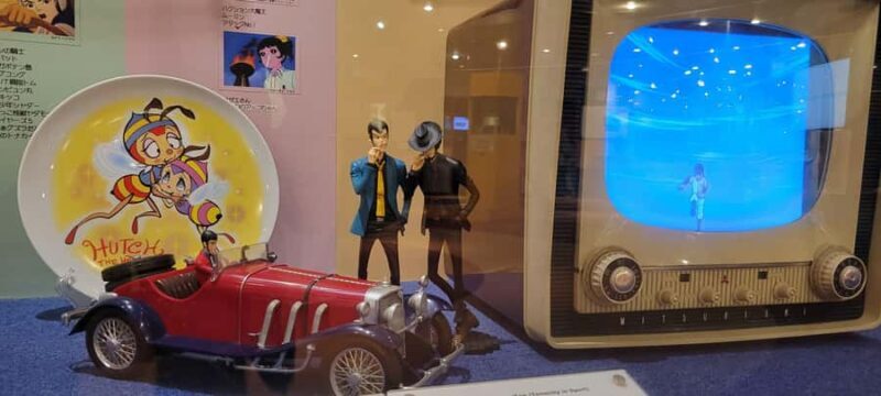 Tokyo Anime Tour: Figures, Pokémon & More - Transport and Logistics