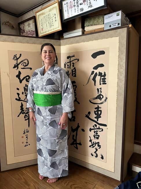 Tokyo: Authentic Japanese Dance Class, Kimono & Souvenirs - The Sum Up