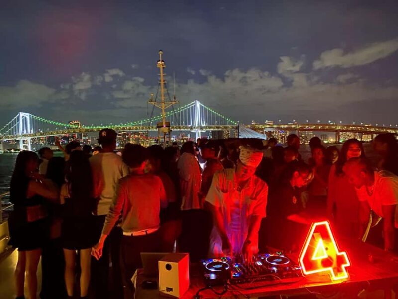 Tokyo: Boat Party with Live DJ Sets and Drinks - What To Expect on the Day