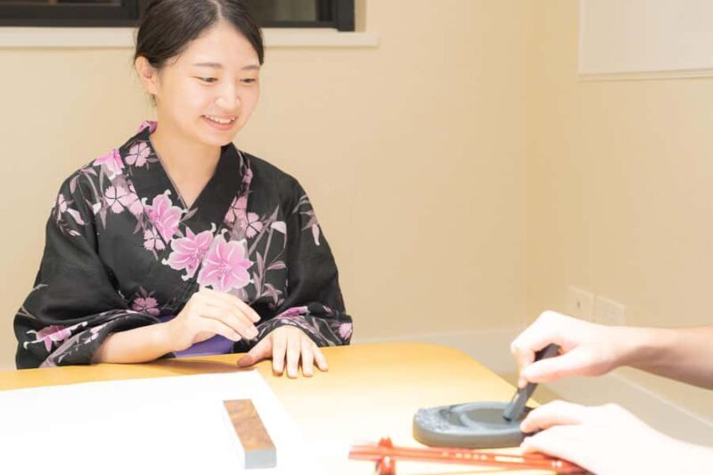 Tokyo: Calligraphy Class at Japanese Room in Shibuya - Key Points