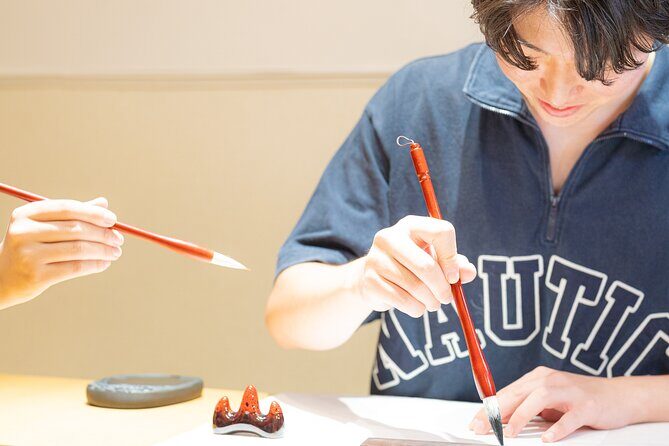 Tokyo: Calligraphy Experience at Japanese Room in Shibuya - What the Experience Entails