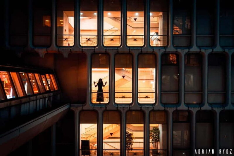 Tokyo: Cinematic Photo Shoot - Natural or Cyberpunk Style - Who Should Consider This Experience?