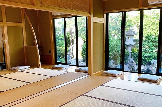 Tokyo Experience of 560 Years Tradition with Instructor - Who Should Consider This Tour?