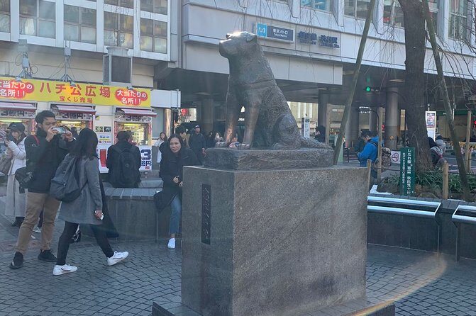 Tokyo Food and Culture tour (Shibuya and Harajyuku) - KitKat Chocolatory at Miyashita Park: Sweet Final Touch