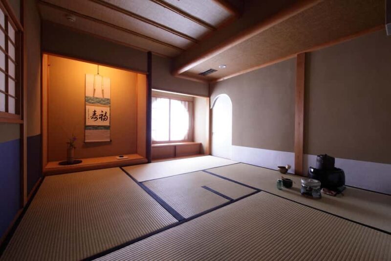 Tokyo: Full-Day Zen, Tea Ceremony & Calligraphy Retreat (8h) - Practical Details & Considerations