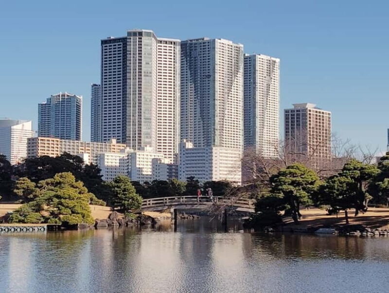 Tokyo: Hama-rikyu Garden Guided Tour with Entry Ticket - Key Points