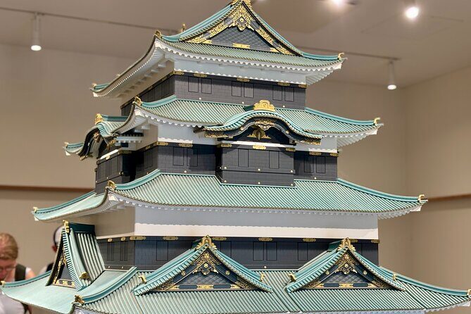 Tokyo: Imperial Palace and Edo Castle Ruins Cultural Walking Tour - The Itinerary in Depth