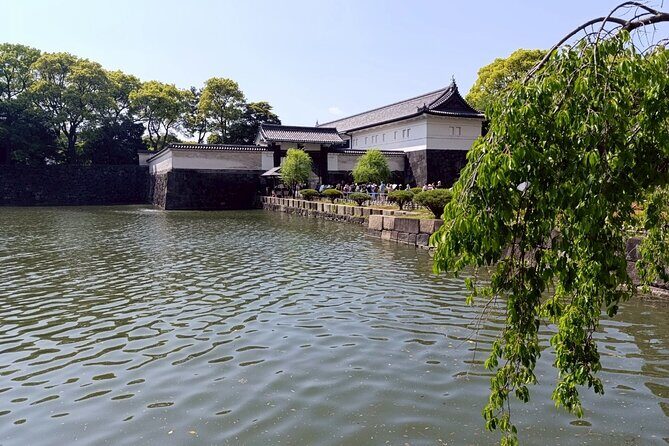 Tokyo: Imperial Palace and Shogun Historical Walking Tour - The Authenticity Factor