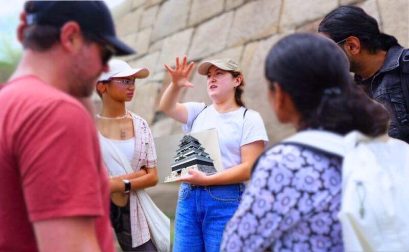 Tokyo: Imperial Palace Japanese History Walking Tour - Key Points