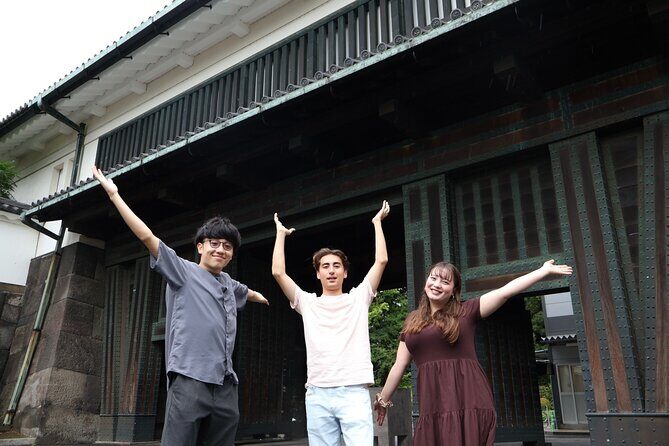 Tokyo: Imperial Palace Private Historic Walking Tour - Key Points