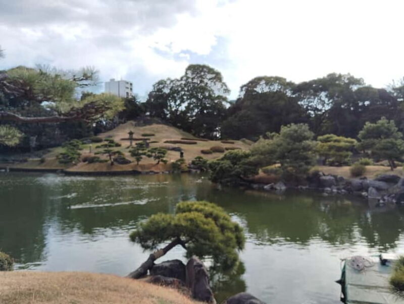Tokyo: Kiyosumi Garden Guided Tour - The Sum Up