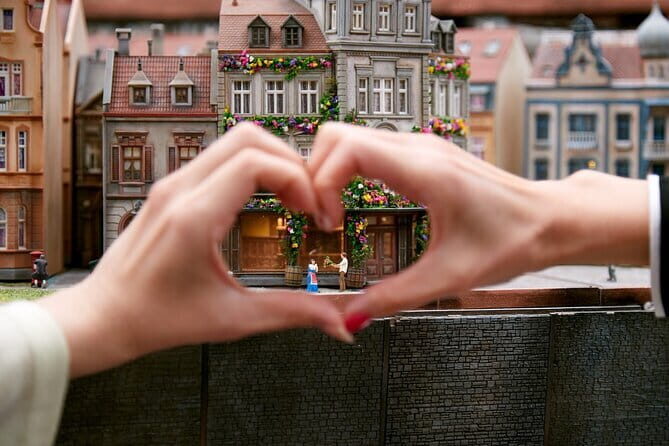 Tokyo Koto Fireworks Festival Cruise &Dinner &Performance &Drinks - Practical Tips for Your Evening