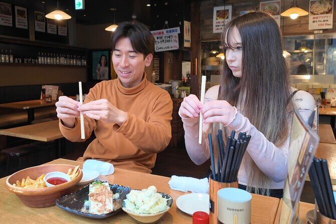 Tokyo: Learn the Art of Chopsticks in a Cozy Izakaya! - A Closer Look at the Experience