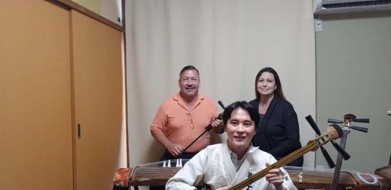 Tokyo: Learn to play traditonal songs on Tsugaru Shamisen - Key Points