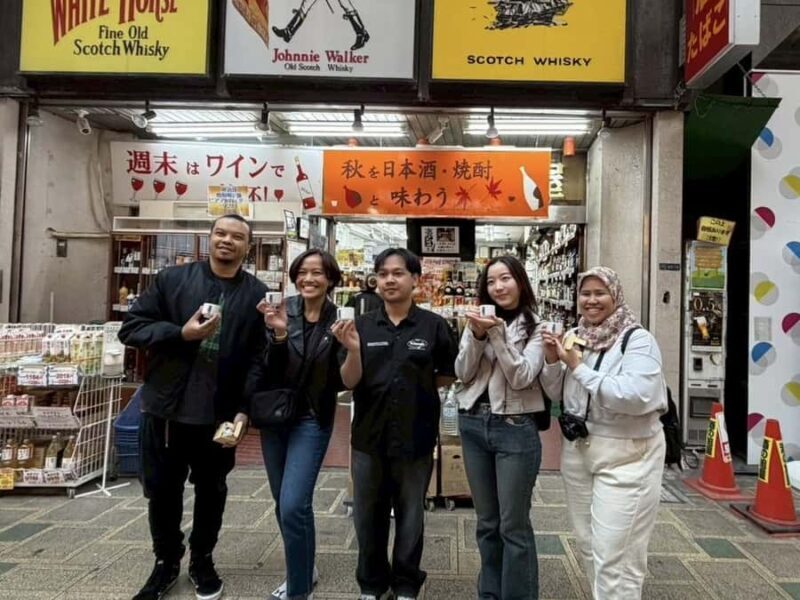 Tokyo: Local Culture Tour with Sushi and Art Experience - Key Points