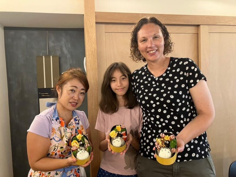 Tokyo: Making a bento box with cute character look - FAQs