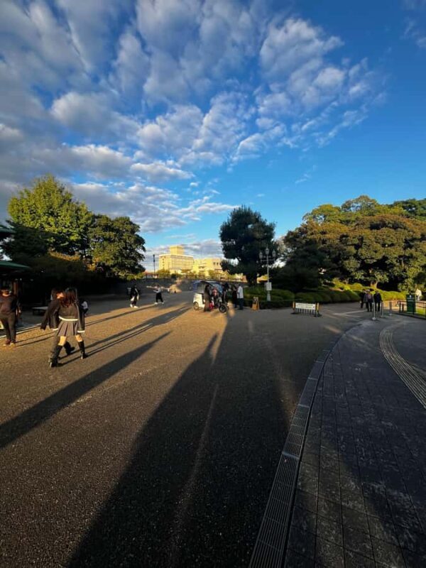 Tokyo: Midnight Halal Ramen and Mosque Tour with Guide - What Travelers Say