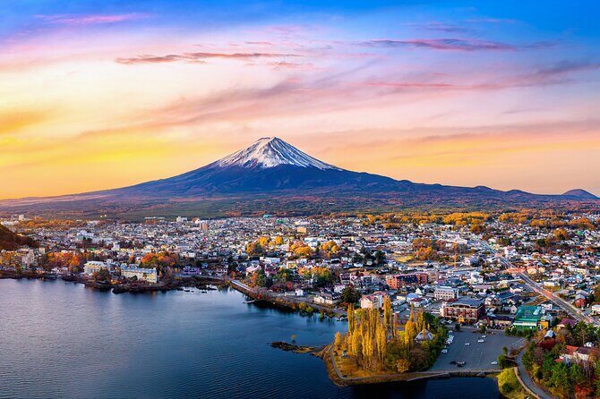 Tokyo: Mount Fuji, Kamakura, Lake Ashi & Big Buddha 4 in 1 day - Oshino Hakkai & A Taste of Traditional Japan