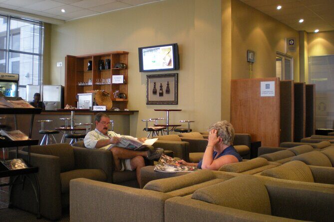 Tokyo: Narita International Airport VIP Lounge Access - What’s Included and What’s Not