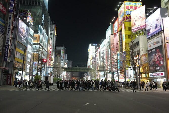 Tokyo Night Tour Akihabara, Shibuya, Karaoke and City Lights - Shibuya Crossing: The World’s Busiest Pedestrian Intersection