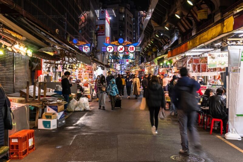 Tokyo: Night tour! Let's eat up in Ueno's Ameyoko Market - The Sum Up