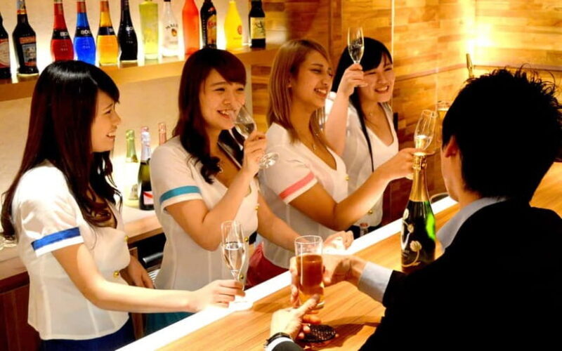 Tokyo Nightlife Girls' Bar Tour with Local Guide - In-Depth Breakdown of the Itinerary
