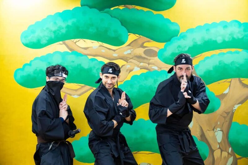 Tokyo: Ninja in Ginza: Throw Shuriken in Authentic Costume - An Introduction to Ninja Culture in the Heart of Ginza