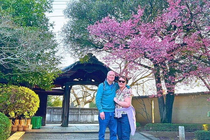 Tokyo Old Town: Nezu & Yanaka Tour with Sakura & Hidden Spots - Key Points