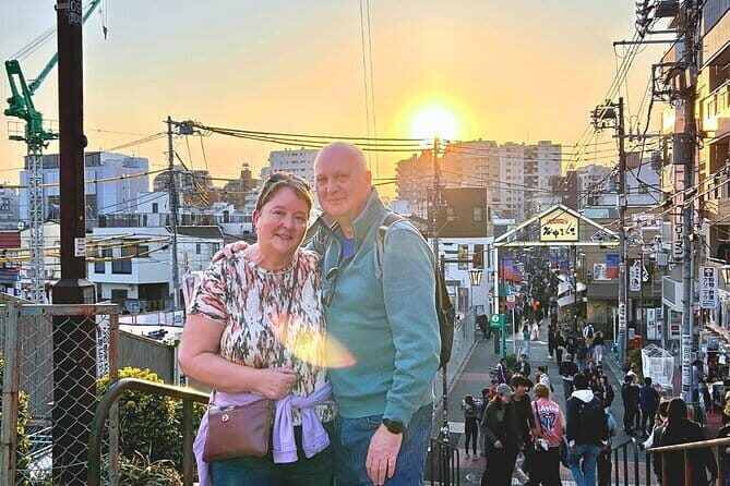 Tokyo Old Town: Nezu & Yanaka Tour with Sakura & Hidden Spots - Discovering Nezu Shrine: A Kyoto-Style Treasure in Tokyo