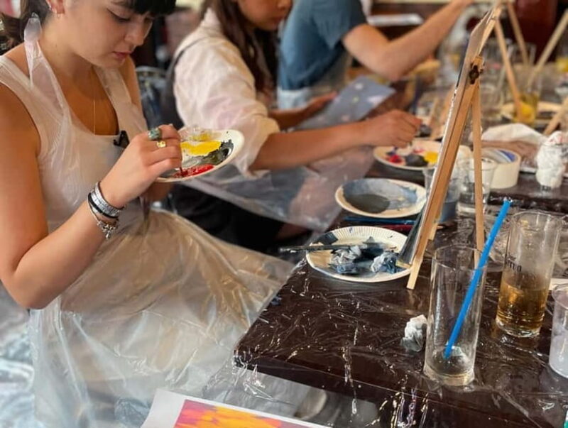 Tokyo: Paint and Wine "Japan scenery and Seasons" - Who Will Love This Experience?