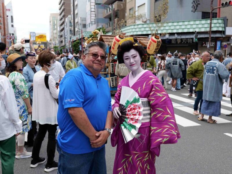 Tokyo: Private Custom Walking Tour with Local Guide - Transportation and Logistics: Ease of Moving Around