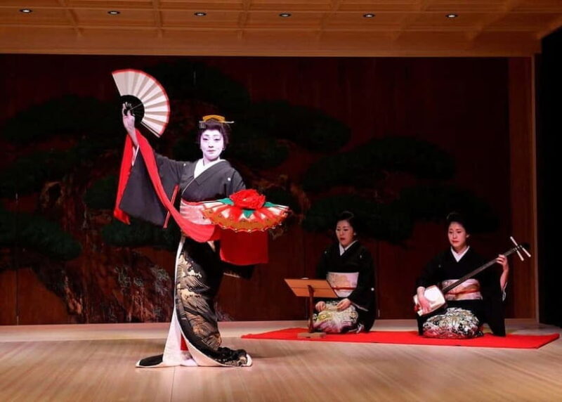 Tokyo: Private Tour and Traditional Performance with Dinner - The Value of This Experience