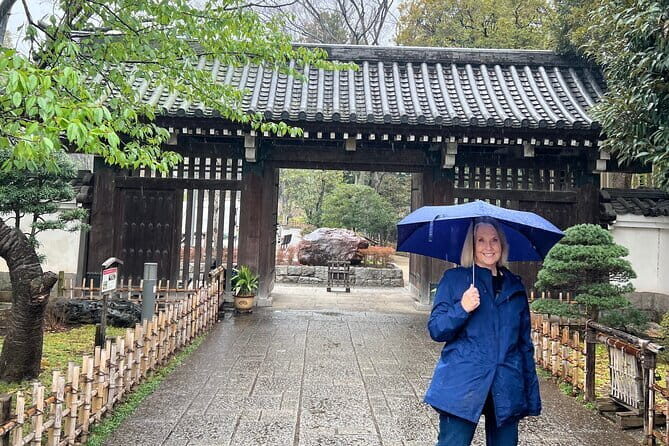 Tokyo Shibamata Retro Bike Tour with Lunch & Coffee - Authenticity and Unique Experiences
