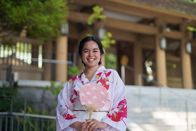 Tokyo, Shibuya: Pro Photography in KIMONO / English-friendly - The Charm of Wearing a Kimono in Tokyo