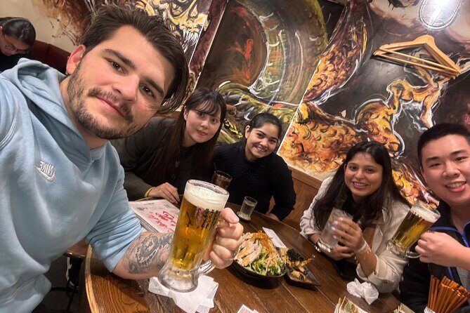 Tokyo: Shinjuku Bar Hopping & Night Walking Tour - Authentic Experiences & Authentic Dishes