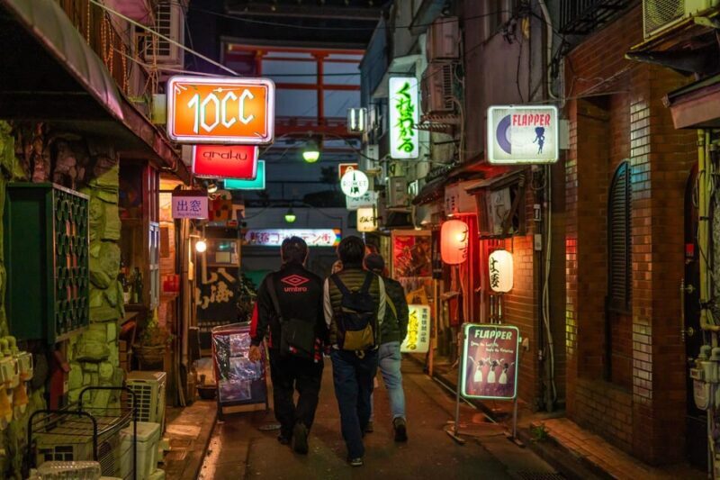 Tokyo: Shinjuku Golden Gai Bar Hopping that only locals know - What to Expect on the Tour