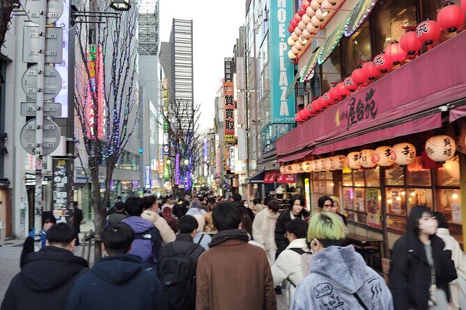 Tokyo: Shinjuku Night Adventure Kabukicho & Golden Local Bar Hop - FAQ