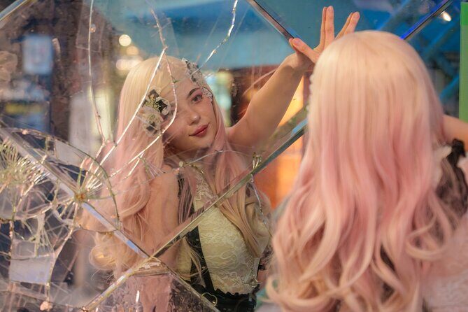 Tokyo Shinjuku Night Photo Tour with Pro Gota - The Guide: Gota’s Expertise and Approach