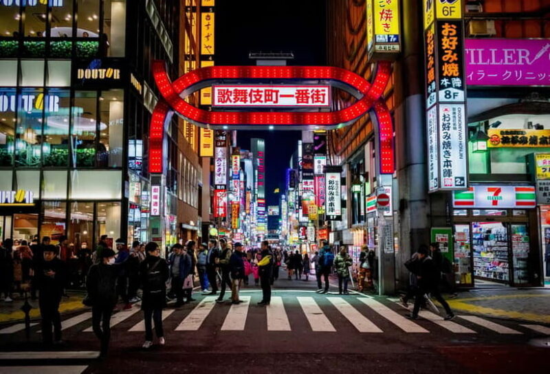 Tokyo: Shinjuku Night Tour with 6 dish & all-you-can-drink - Key Points
