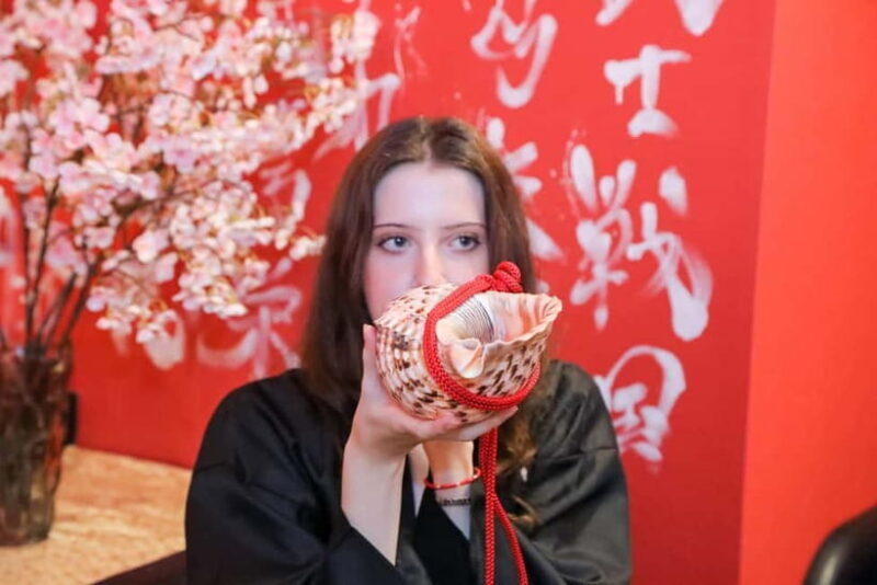 Tokyo: Shogun-Themed Samurai Cosplay, Sake Ceremony Karaoke - The Giant Sakazuki Challenge