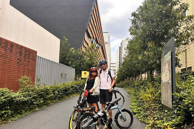 TOKYO: Tailored Gardens Tour with Pro Gardener by E-bike -LIGHT - Exploring Tokyo’s Gardens and Neighborhoods with an E-Bike Guided Tour