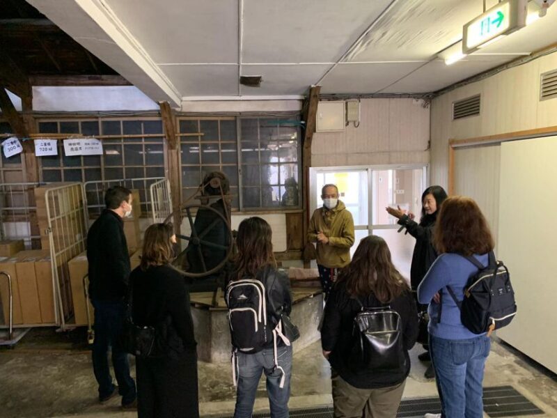 Tokyo: Toshimaya Sake Brewery Tour with Sake Tasting - Sake Tastings and Sampling