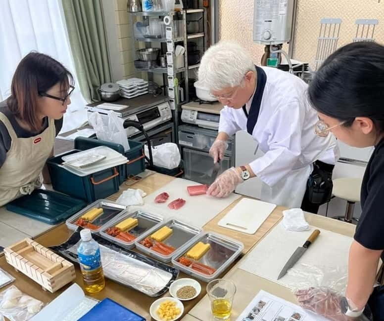Tokyo: Toyosu Market Tour and Sushi Making Class - Breaking Down the Itinerary: What You’ll Actually Do