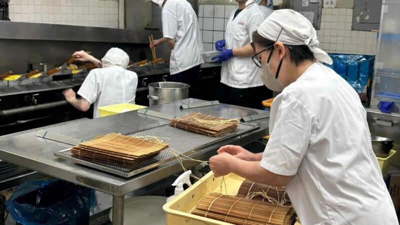 Tokyo: Tsukiji fish market food tour 9:30~ - Key Points