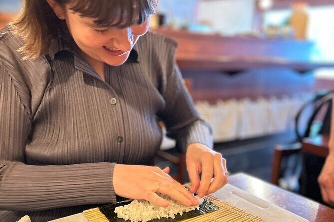 Tokyo Tsukiji Fish Market Tour & Sushi Cooking Class - FAQ