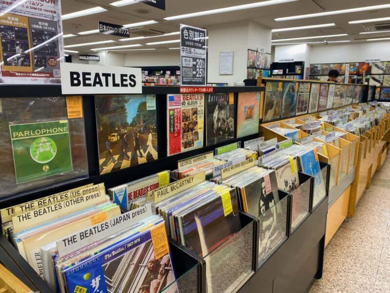 Tokyo: Vintage, Music & Cafe Walking Tour in Shimokitazawa - Tasting Local Flavors: Snacks and Beverages